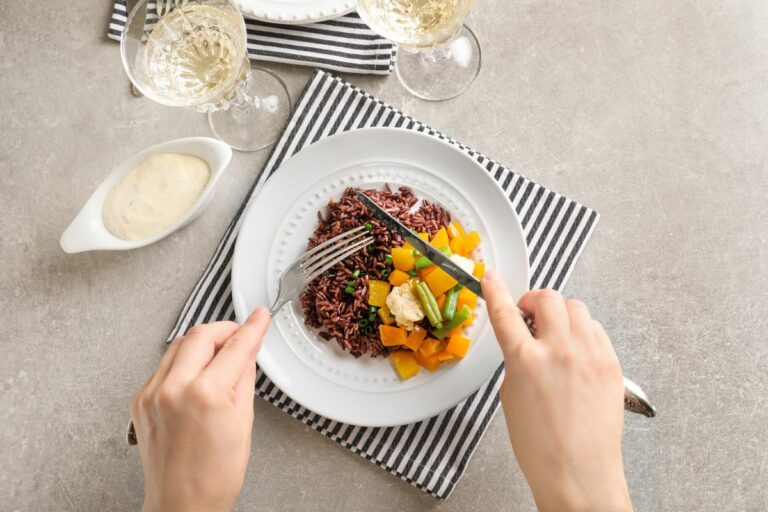 What Happens If We Eat Brown Rice Every Day? - Common Grains